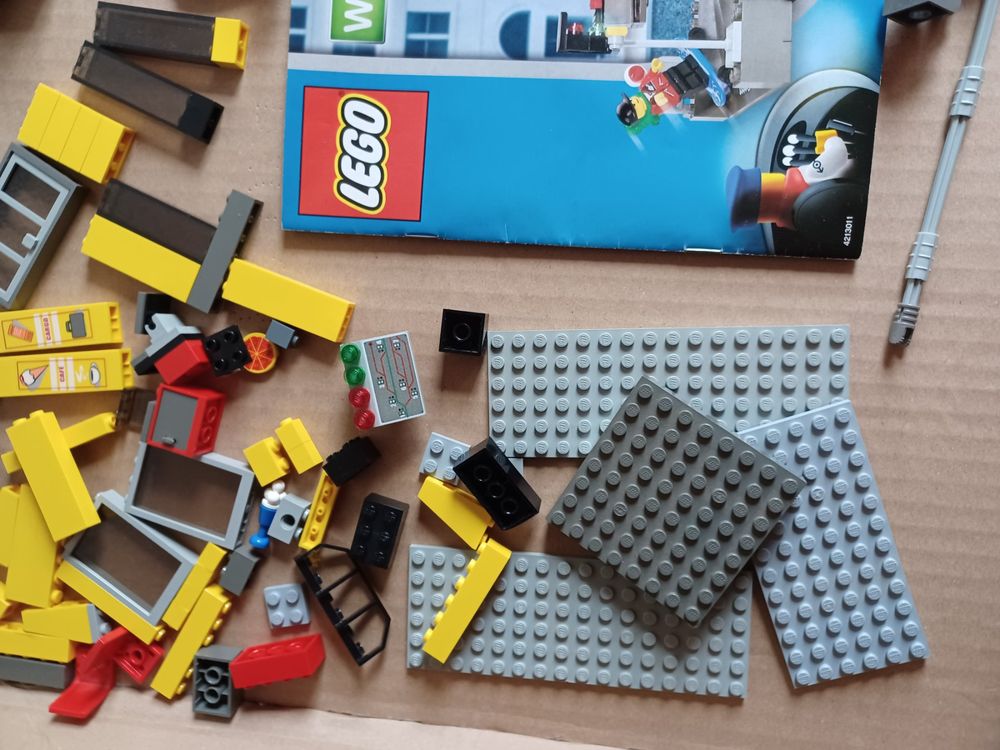 Bauanleitung Lego World City Bahnhof 4513 + Zubehör | Kaufen auf Ricardo