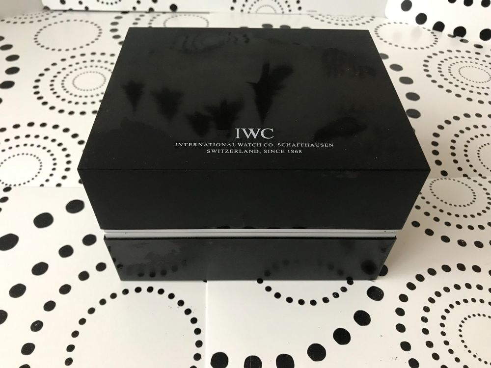 IWC ORIGINAL - WATCH CASE BOX ECRIN SCHACHTEL !!! (D'occasion) à pour ...