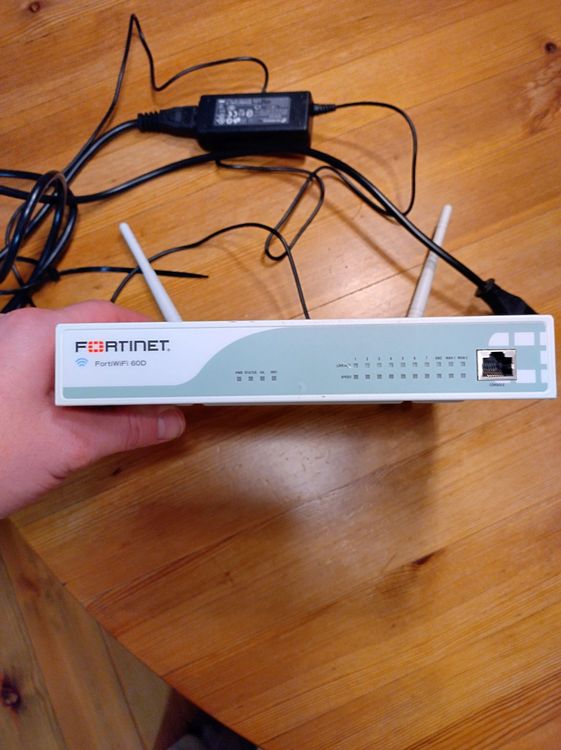 Fortinet 60D Router Firewall (Gebraucht) in Sirnach für CHF 46 – mit ...