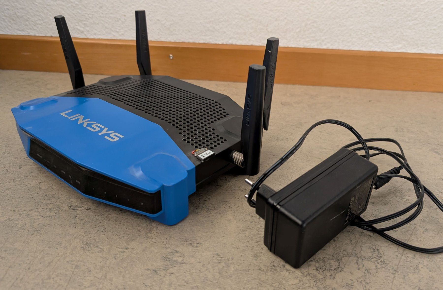 Linksys WRT1900ACS (WRT1900ACv2) – mit OpenWRT 19.07.5 (Gebraucht) in Worben für CHF 20 – mit ...