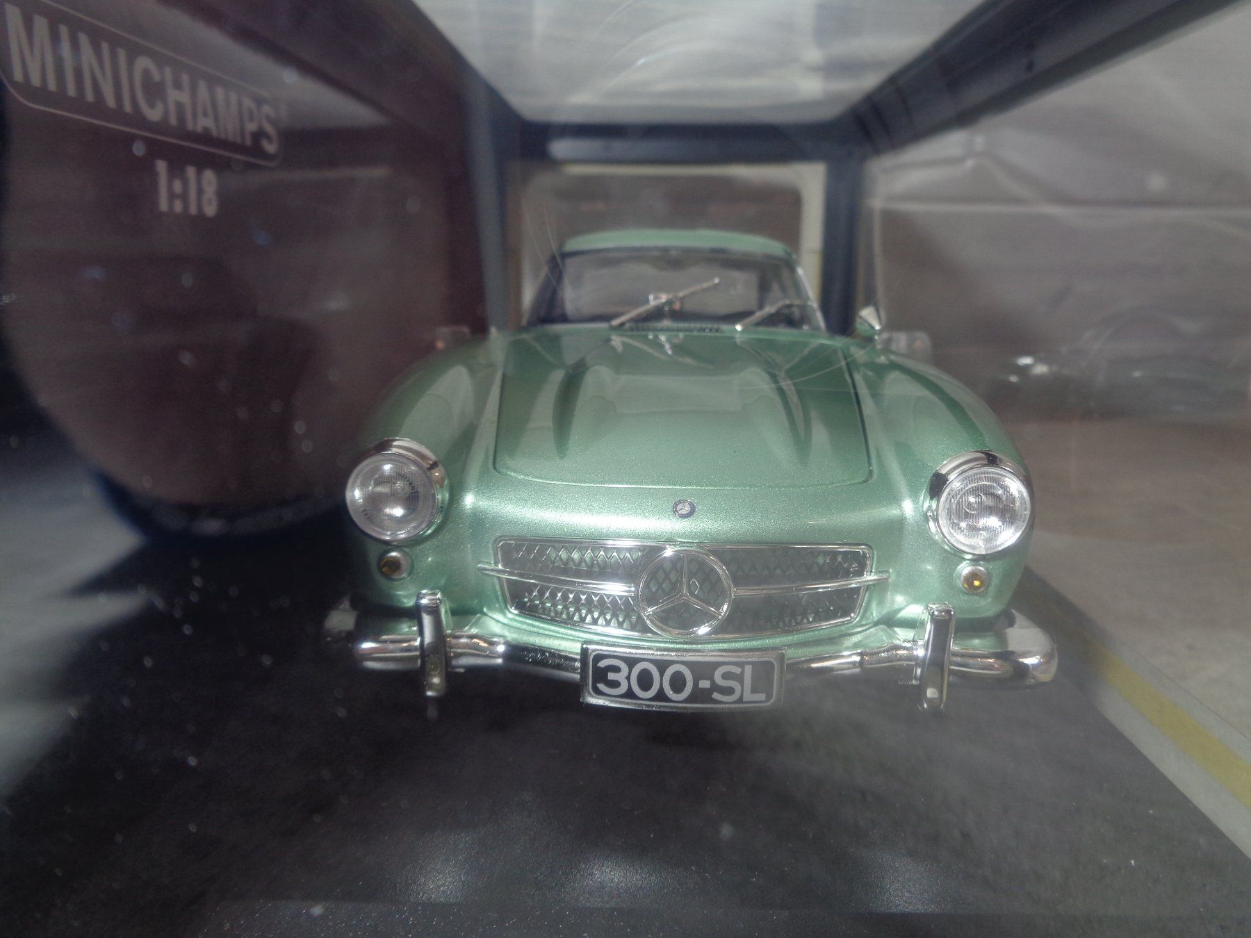 Minichamps 1:18 Classic Car Mercedes 300 SL Limitée 390 p. (Neu und ...
