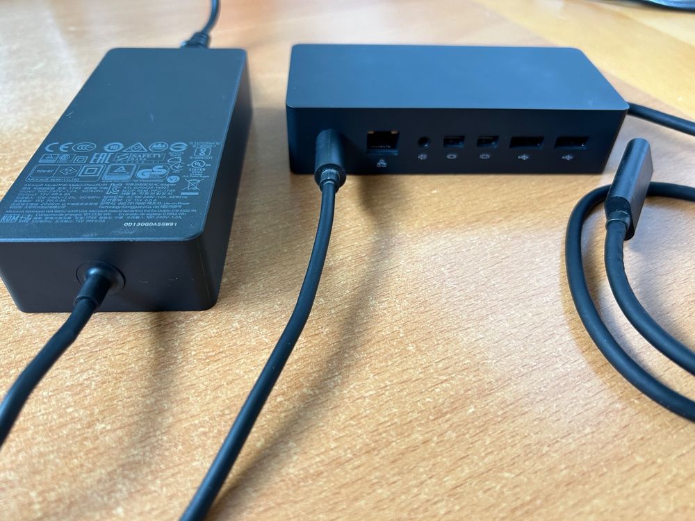 Microsoft Surface Dock Model 1749 | Kaufen auf Ricardo