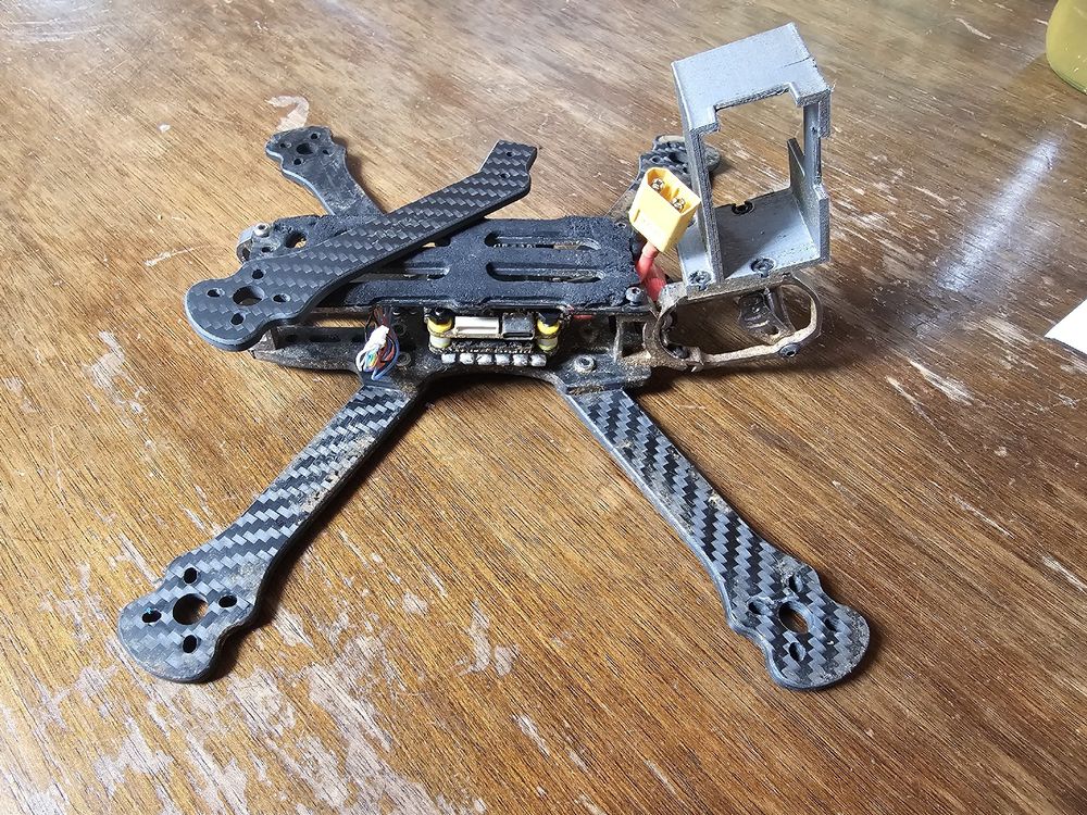 t-motor f7 fc t-motor 4in 1 45a esc arma frame | Kaufen auf Ricardo