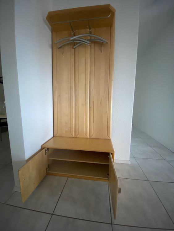 Garderobe (Gebraucht) in Wolfhausen für CHF 1 – nur Abholung auf ...