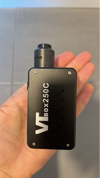 VT BOX250C & Goon 1.5- Mod Box Elettronica Sigaretta (Usato) a Zürich ...