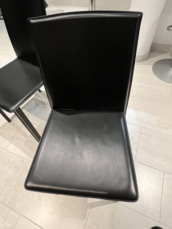 Leder Stuhl schwarz (Gebraucht) in Allschwil für CHF 240 – nur Abholung auf Ricardo kaufen