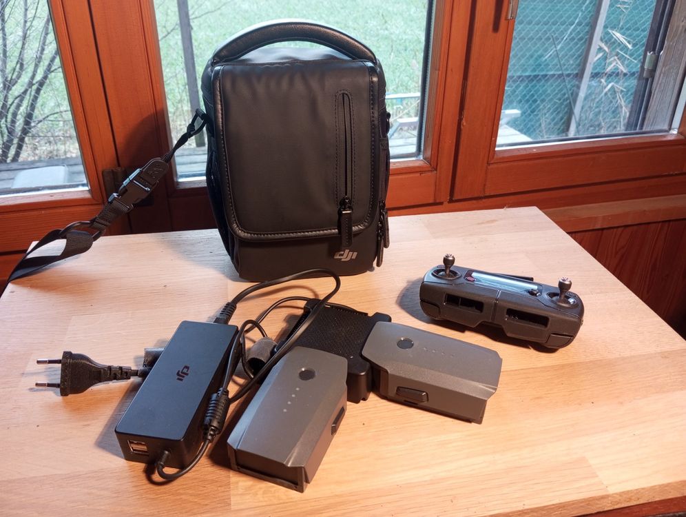 Drohne DJI Mavic 1 Pro Fly More Combo | Kaufen auf Ricardo
