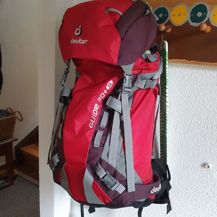 Damenrucksack Deuter Alpine Black System "Guide 30+ SL" (Gebraucht) in Wetzikon für CHF 50 – mit ...
