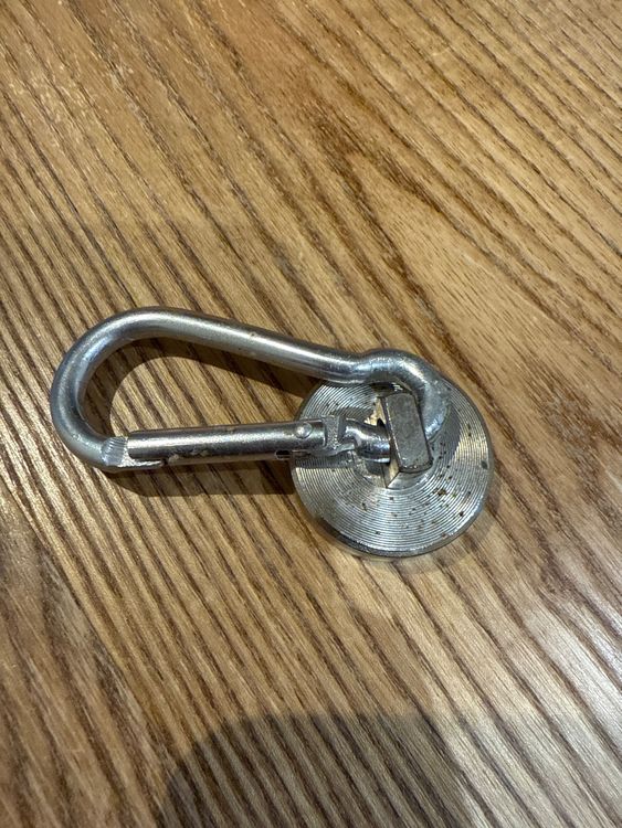 Karabiner mit Magnet - Vielseitig Einsetzbar! (Gebraucht) in für CHF 5 ...