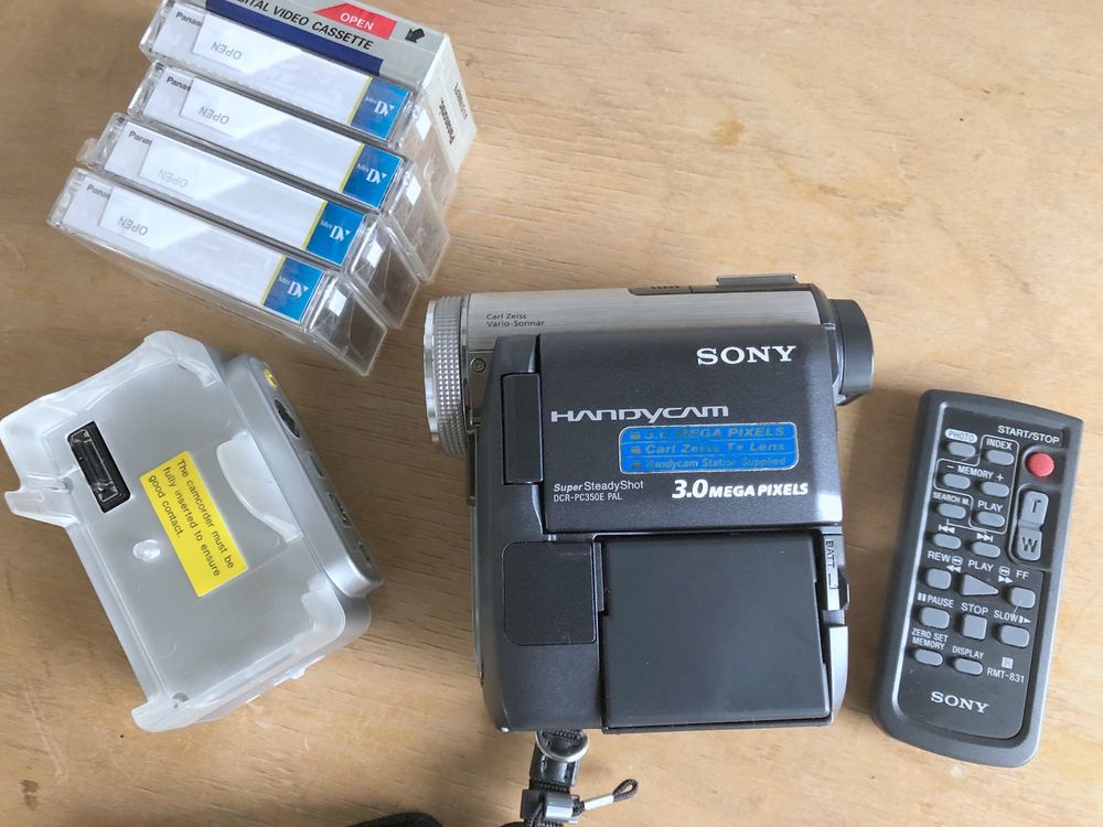 Sony Handycam DCR-PC350E Carl Zeiss Lens (Gebraucht) in Egg b. Zürich ...