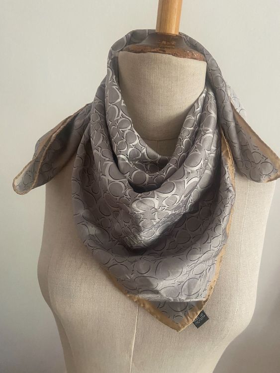 Omega Silk scarf (Gebraucht) in für CHF 7 – nur Abholung auf Ricardo kaufen