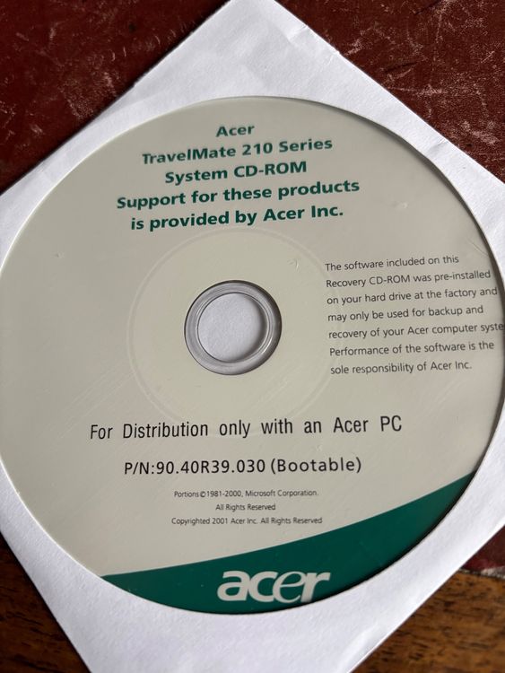 Acer TravelMate 210 CD-ROM de récupération - RARE! (Neuf (Voir ...