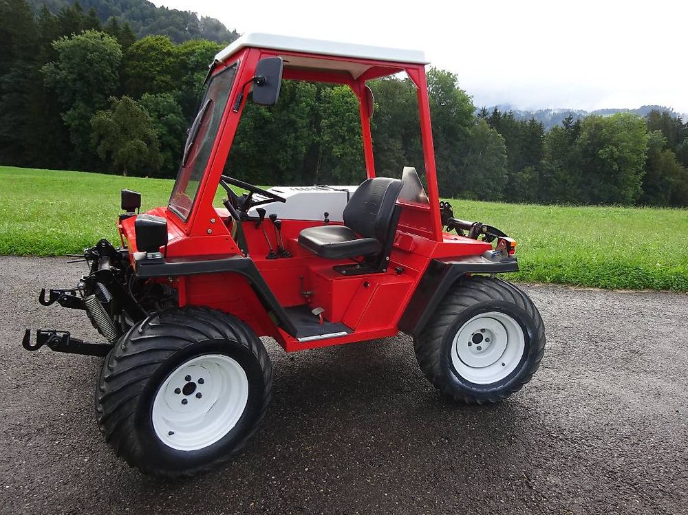 Metrac Reform 3003S mit4Zylinder Kubota Motor (Gebraucht) in Bauma für ...