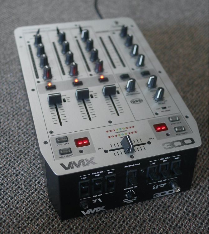Behringer VMX300 Professioneller DJ-Mixer mit BPM-Counter (Gebraucht ...