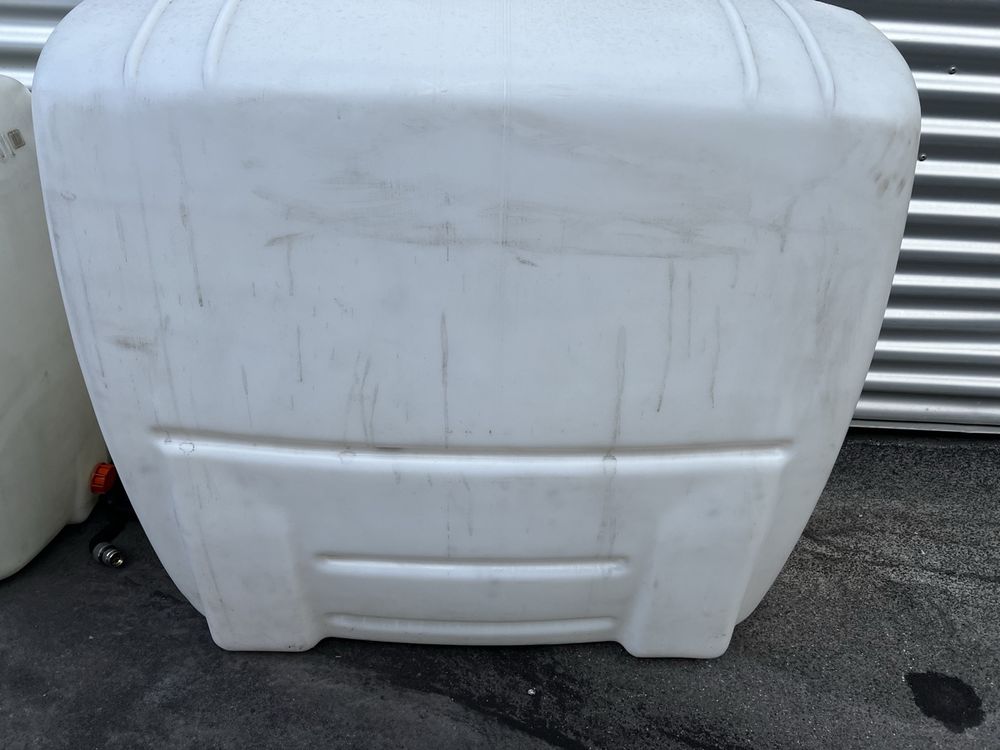 Wassertank 300l / 500l Garten Bewässerung Regenfass 💦 (Gebraucht) in ...