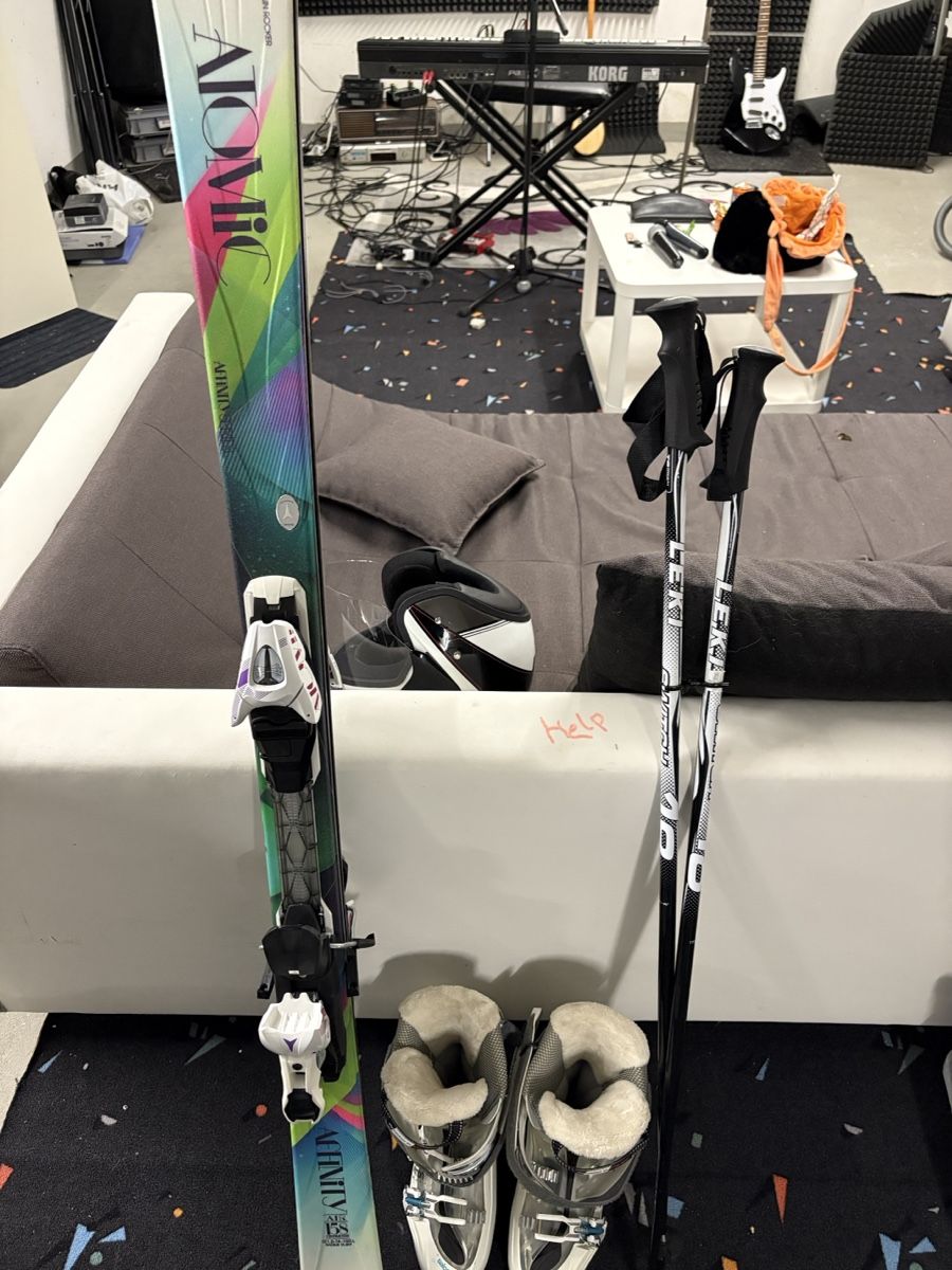 Atomic Affinity Ski Set - Bereit für den Winterspass! (Neu (gemäss Beschreibung)) in Jonschwil ...