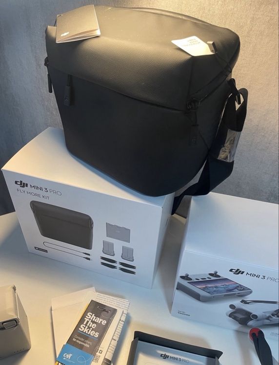 DJI Mini 3 Pro mit DJI RC2 und Fly More Kit - Fast wie neu (Gebraucht ...