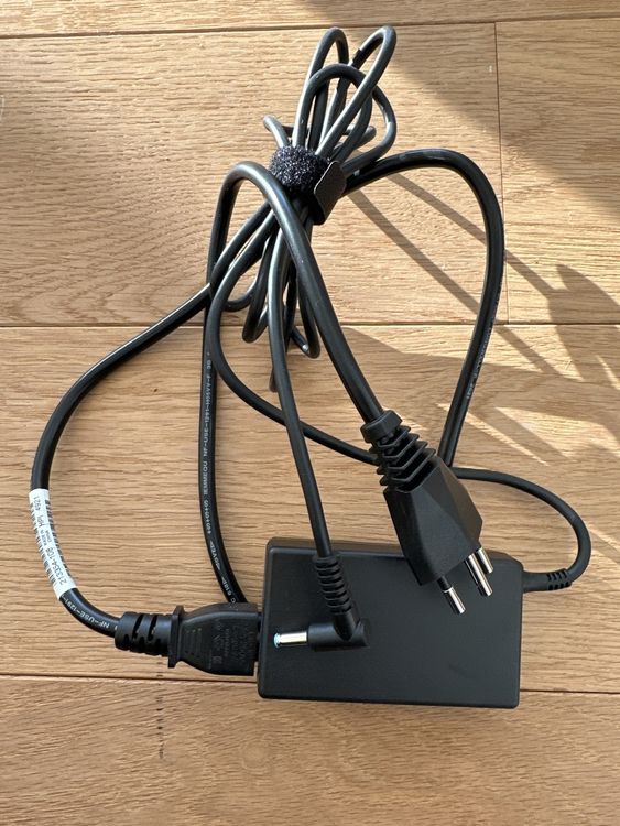 Original HP 65W Laptop Charger, Swiss Plug | Kaufen auf Ricardo