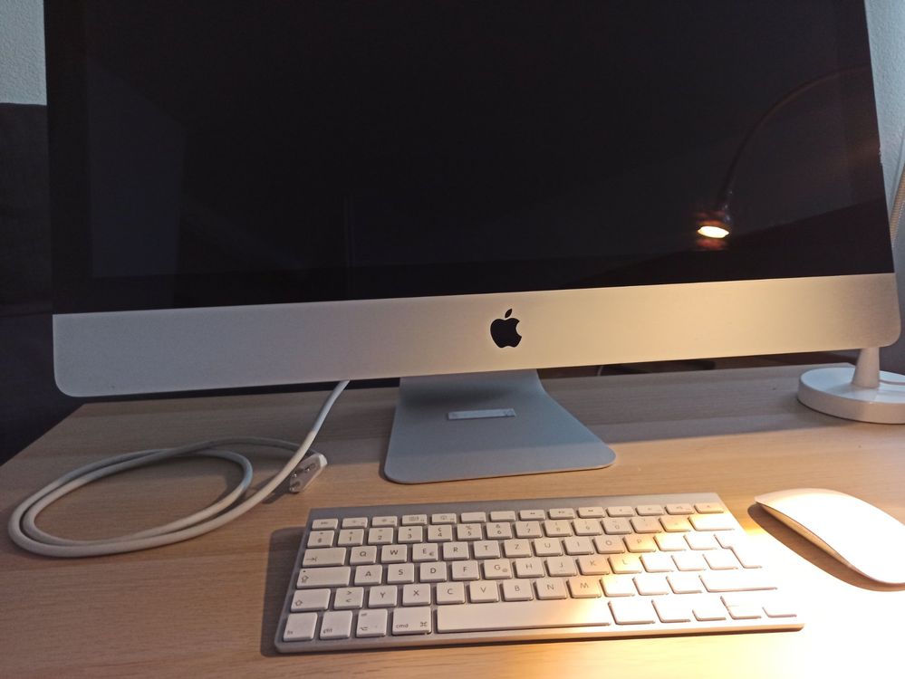 iMac 27 inch Late 2009 (Gebraucht) in Baar für CHF 80 – nur Abholung ...