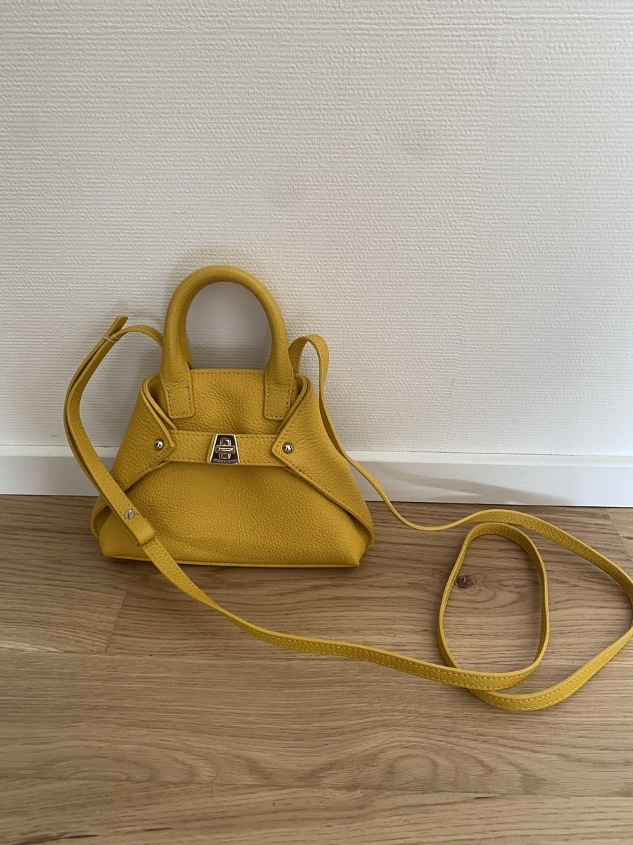 Wie neu: Akris Ai Little Top Handle Tote (Mini) (Neuf (Voir description ...