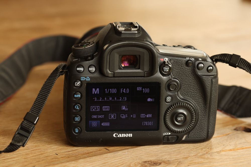 Canon EOS 5D Mark III, inkl Objektiv EF 24-105 (Gebraucht) in Seftigen ...