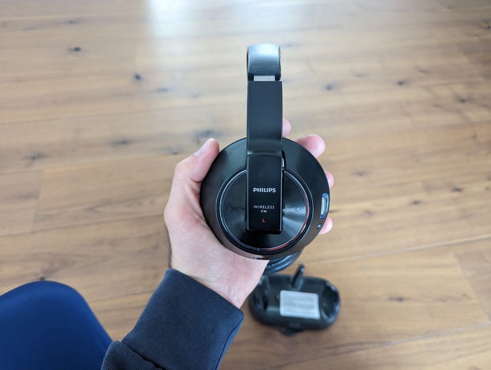 Philips - Wireless TV Headset (Gebraucht) in Tuggen für CHF 2 – mit ...