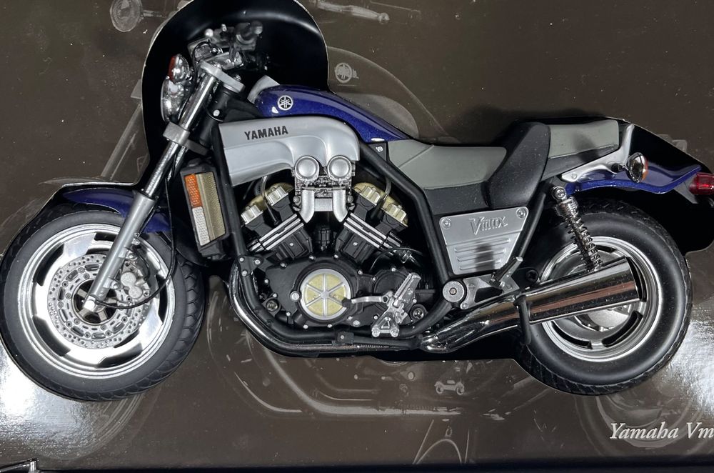 Vintage Minichamps 1:12 Yamaha Vmax 1993 blue 122167300 Ovp | Kaufen ...