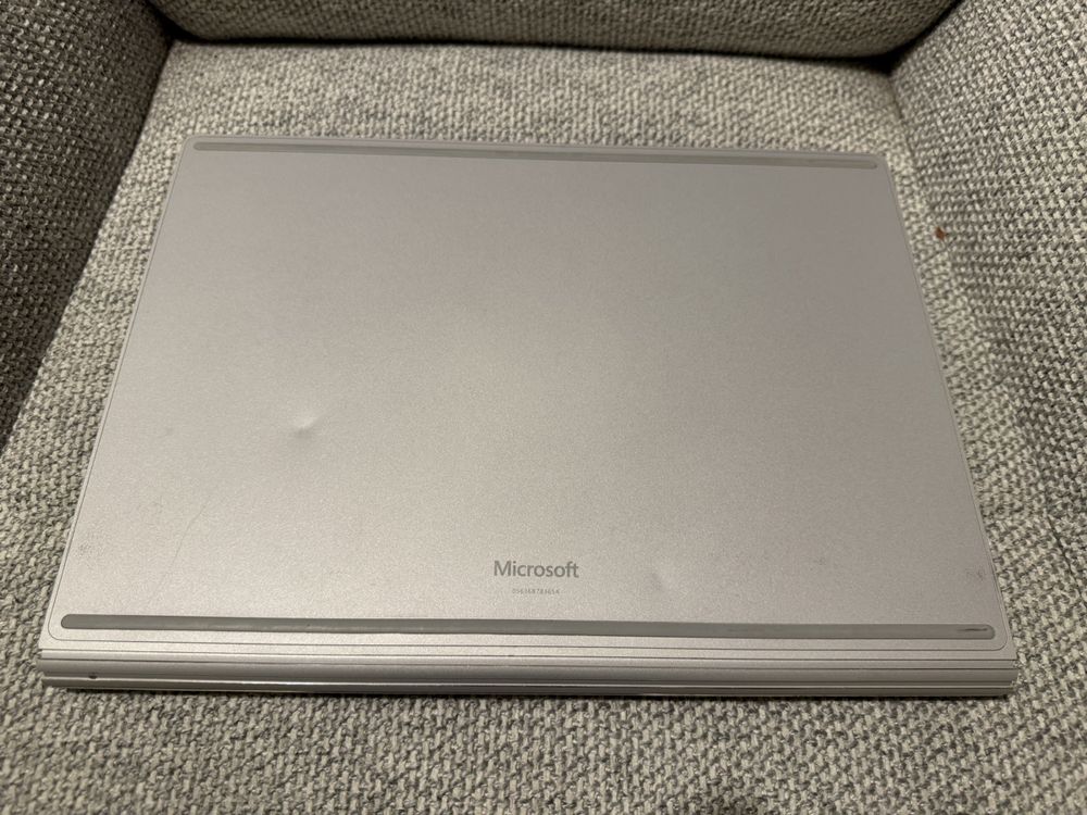 Microsoft Surface Book 2 – i7 / 8 GB / 256 GB SSD (Gebraucht) in ...