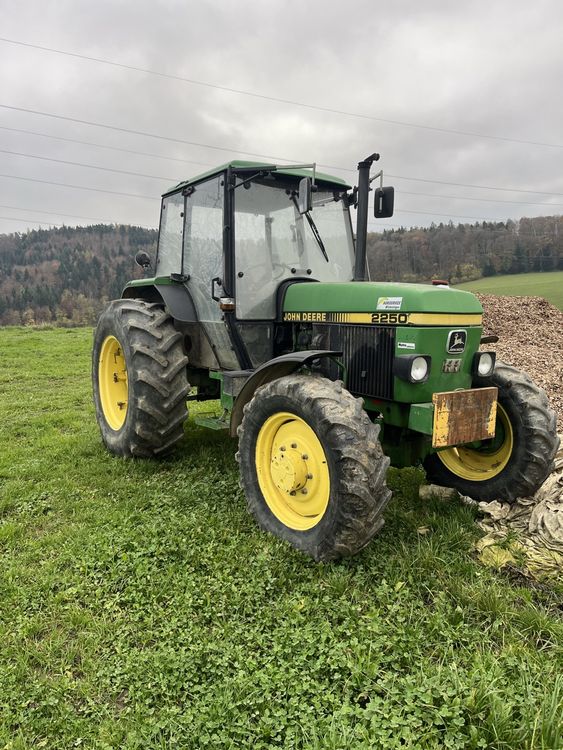 Traktor John deere 2250 (Gebraucht) in Ormalingen für CHF 17000 – nur Abholung auf Ricardo kaufen