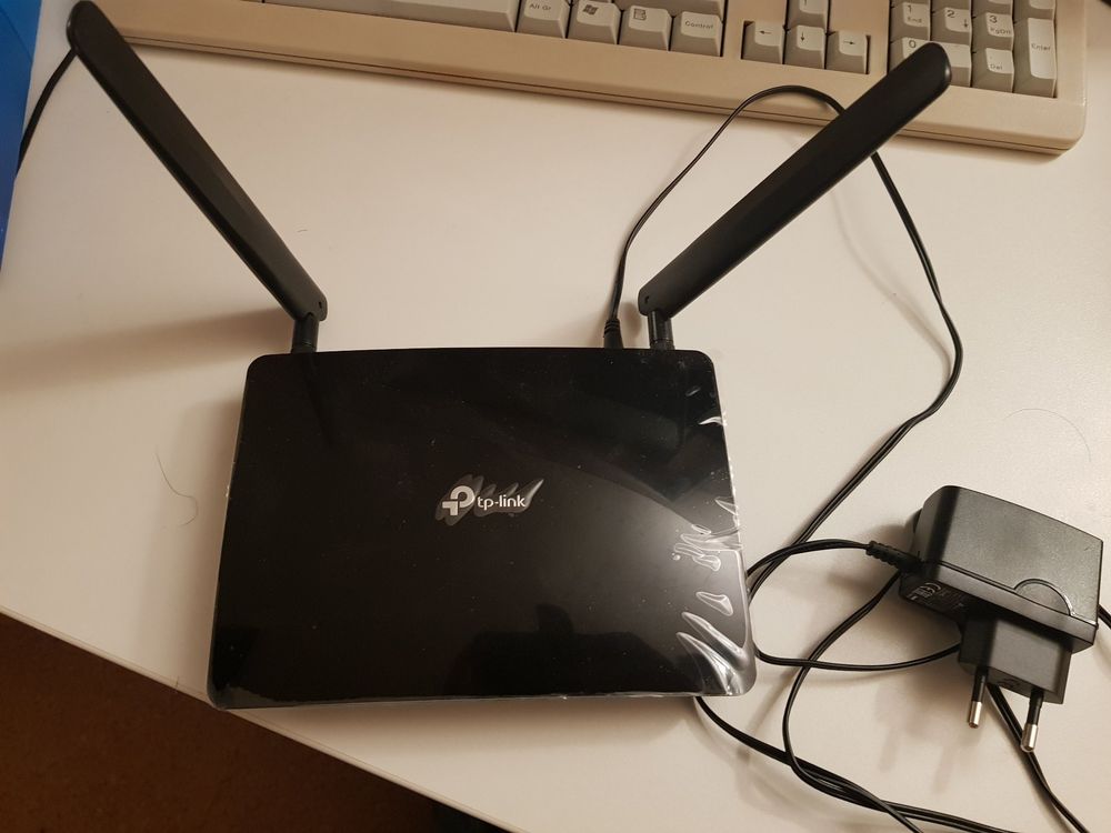 WiFi-/GSM-Router tp-link TL-MR6400 (Gebraucht) in Langendorf für CHF 23 ...