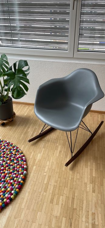 Eams Plastic Armchair | Kaufen auf Ricardo