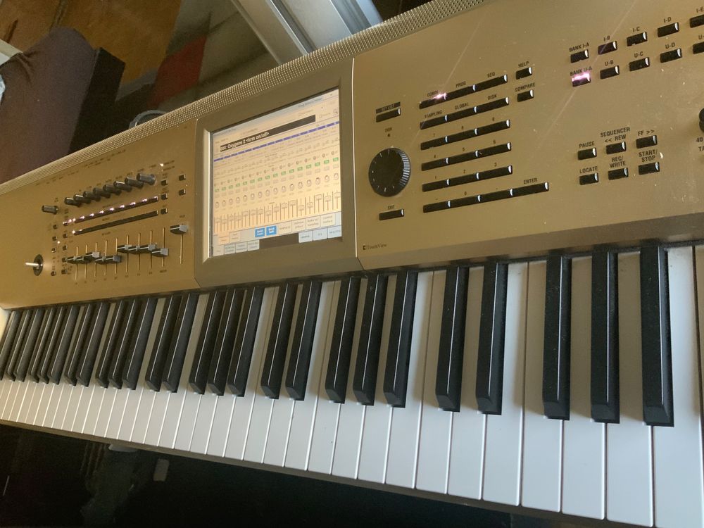 Korg Kronos Gold Edition 88 Tasten (Gebraucht) in Wil SG für CHF 1250 ...