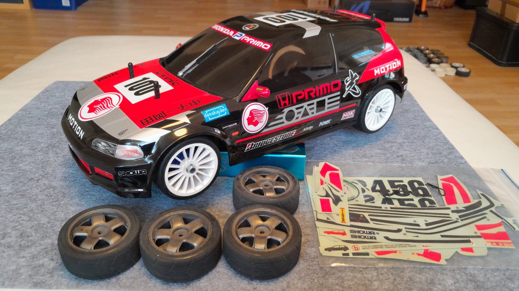 TAMIYA 1/10 HONDA CRX IDEMITSU MOTION AUF FF-01 CHASSIS (Gebraucht) in ...