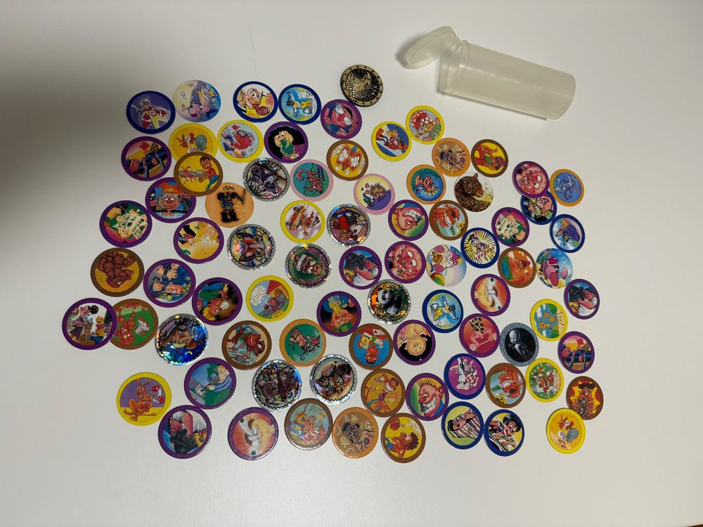 Lot Hoppies POG Milkcaps, slammer and container (Gebraucht) in Camorino ...