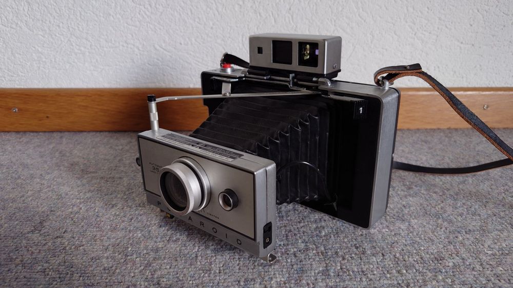 Vintage Polaroid 350 Land Camera inkl. Zubehör (Gebraucht) in Thun für ...