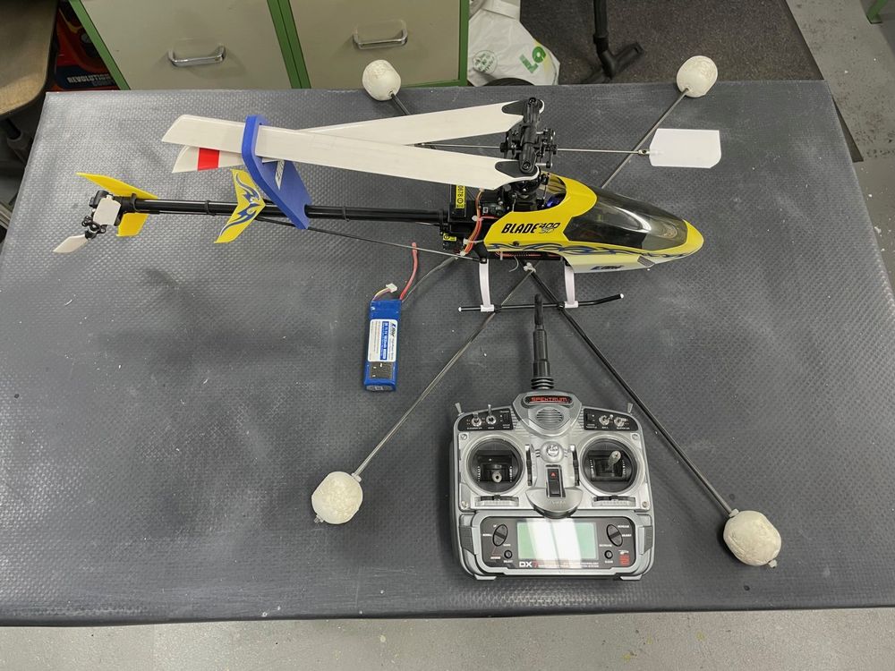 Blade 400 3D BNF mit Sender Spektrum DX7 | Kaufen auf Ricardo