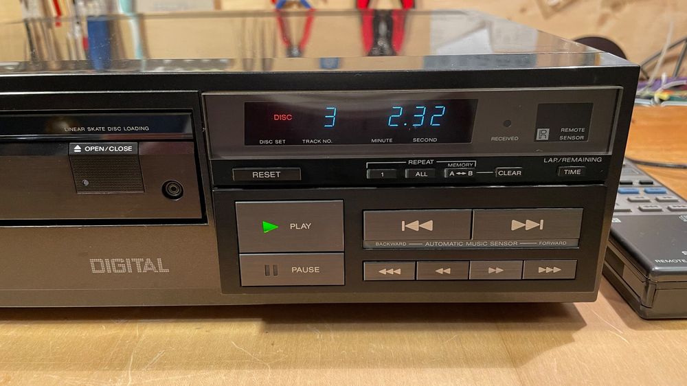 Sony CDP 101 - der erste CD Player von Sony (Gebraucht) in Uster für ...