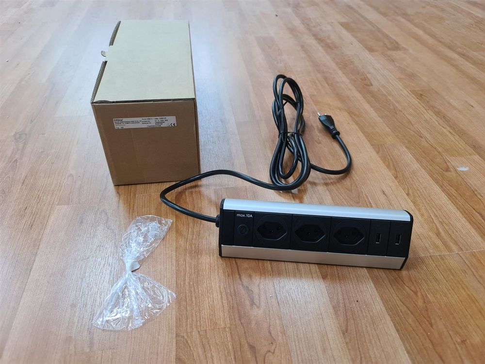 Evo Line Dock 3xT13+2x USB Steckleiste (Neu und originalverpackt) in Krinau für CHF 12 – mit ...