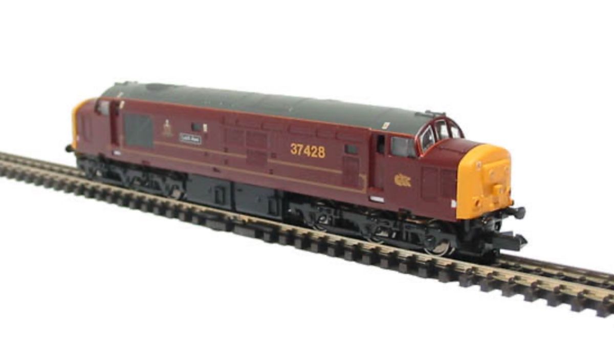 Graham Farish N Gauge Class 37/4 Diesel 37428 - EWS (Gebraucht) in ...