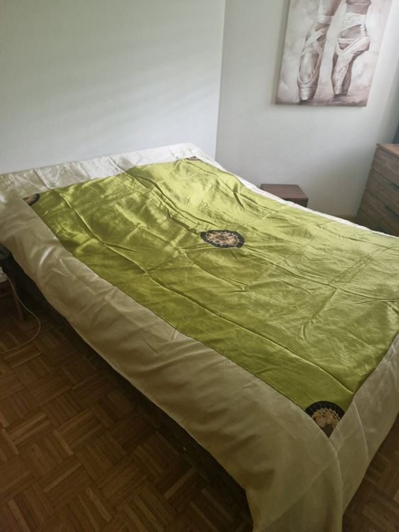 Bettüberwurf aus Seide (Gebraucht) in Binningen für CHF 20 – mit ...