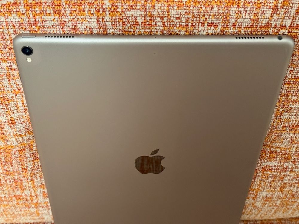 iPad Pro 12.9" (2017), 512 GB SSD – defekt, Ersatzteillager (Defekt) in ...