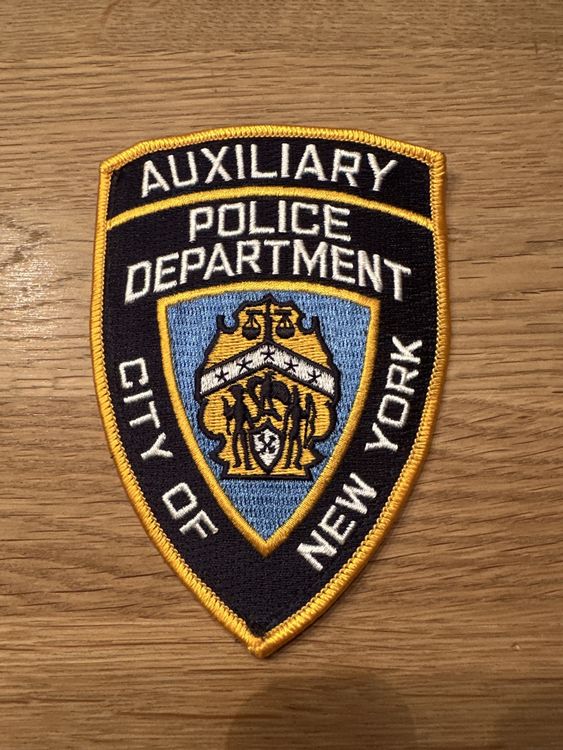 NYPD Auxiliary Police Department Abzeichen Patch (Neu (gemäss Beschreibung)) in Herzogenbuchsee ...