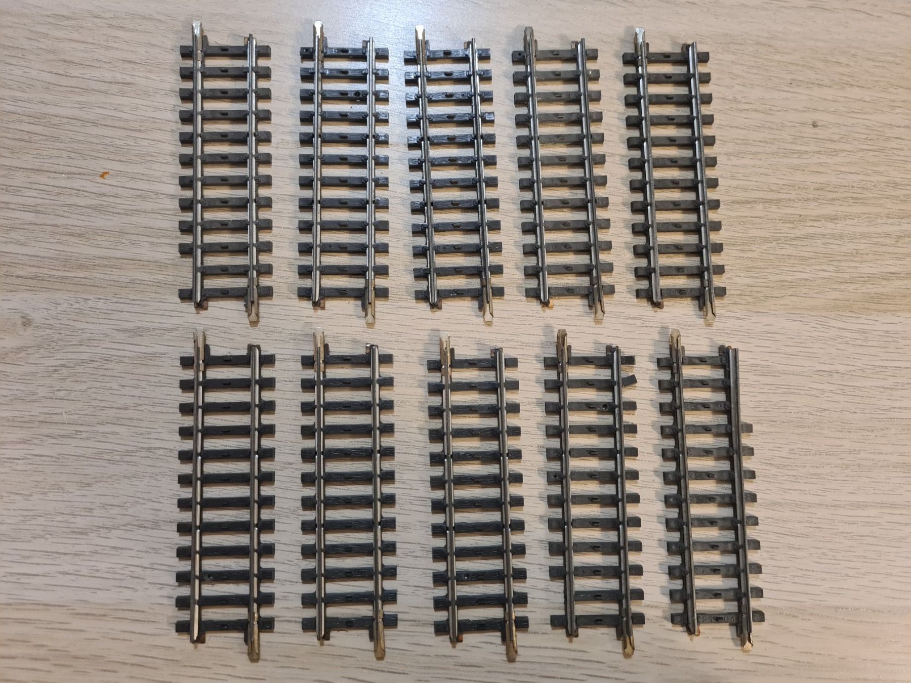 Märklin 10 x 2101 gerades gleis K H0 (Gebraucht) in St-Aubin-Sauges für CHF 9 – mit Lieferung ...