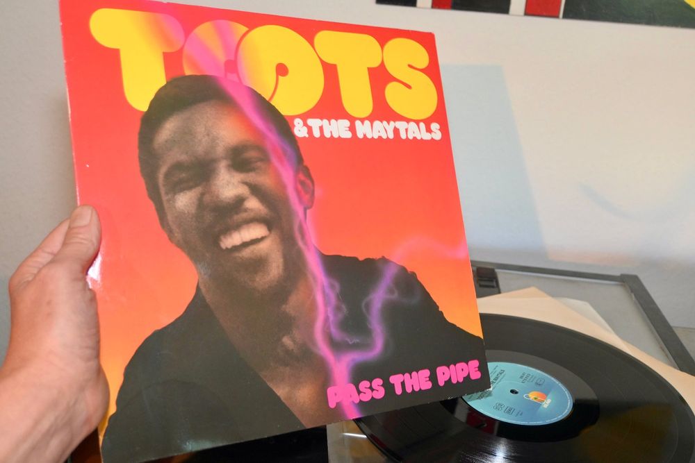 Toots & The Maytals – Pass The Pipe Too 1979 VG(+)/VG+ (Gebraucht) in ...