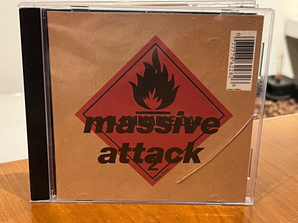 Massive Attack - Blue Lines | Kaufen auf Ricardo