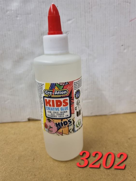 Bastekleber Leim (Neu und originalverpackt) in Wolfhalden für CHF 3 – mit Lieferung auf Ricardo ...