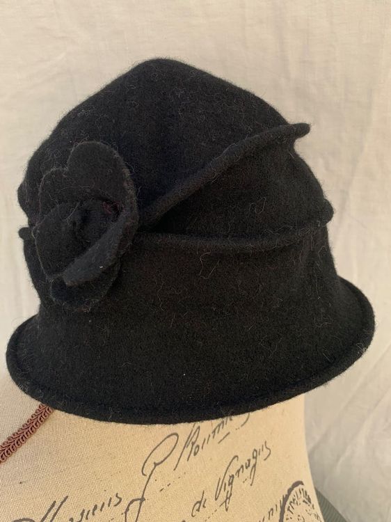 Superbe chapeau laine bouillie MOSHIKI fleur de côté neuf TU (Neuf avec ...