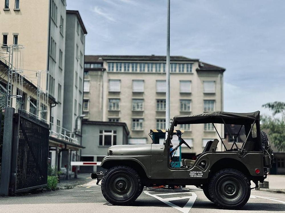 Swiss Army Jeep Willys CJ-5 Veteran 1964 Top gepflegt (Gebraucht) in Zürich für CHF 23400 – nur ...