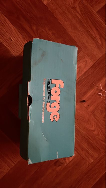 Forge Motorsport Box (Neu und originalverpackt) in Zürich für CHF 150 – mit Lieferung auf ...