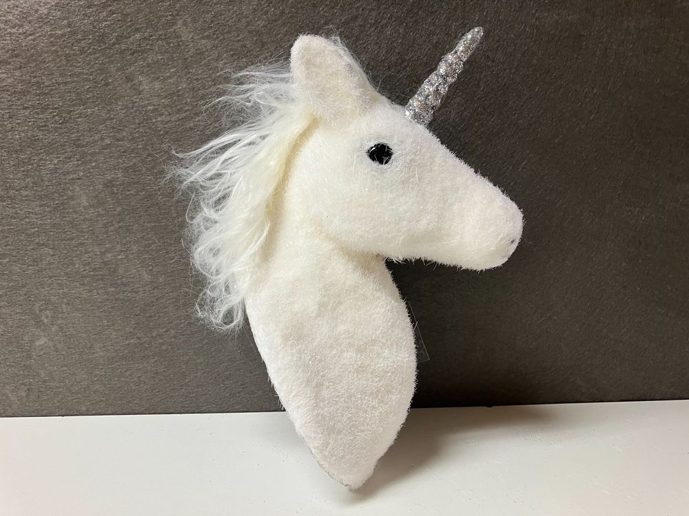 Weisses Einhorn Deko Haupt NEU ab 1.-Fr (Neu (gemäss Beschreibung)) in Krinau für CHF 1 – nur ...